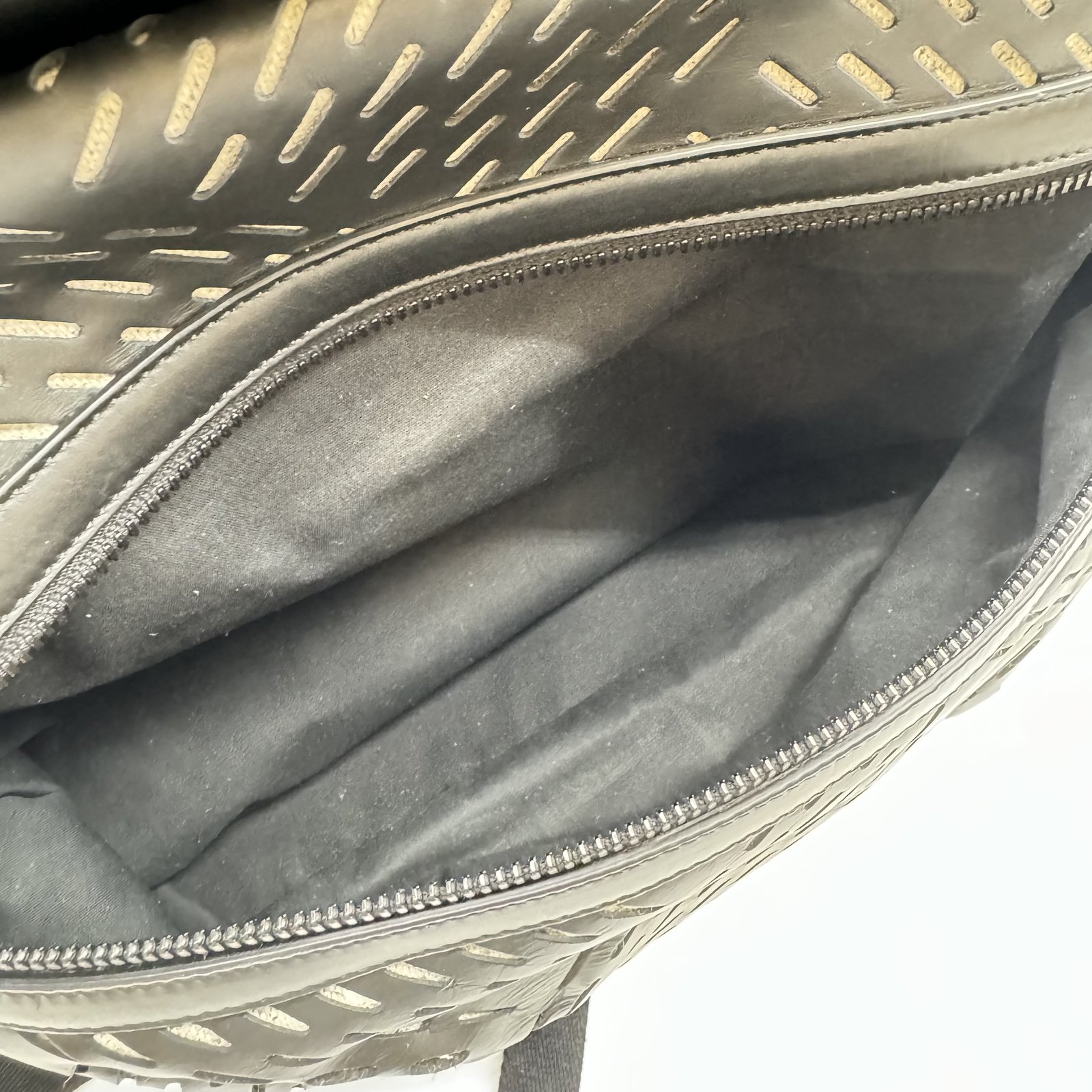 Authentic BOTTEGA VENETA 580351VBOY1 Perforated Backpack Authentic BOTTEGA VENETA 580351VBOY1 Perforated Backpack